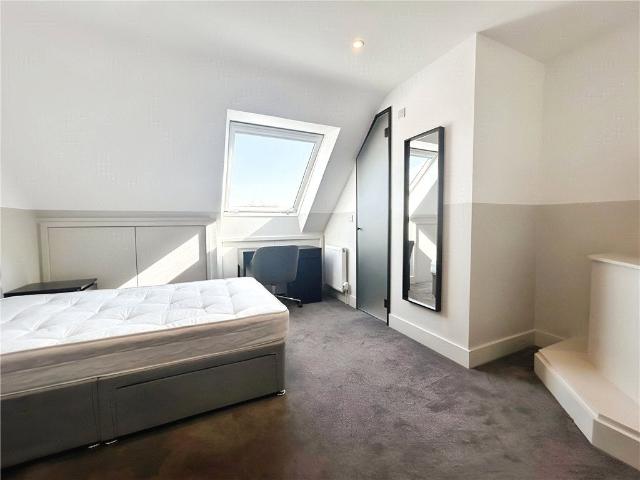 Room at Roundhill Way, Guildford