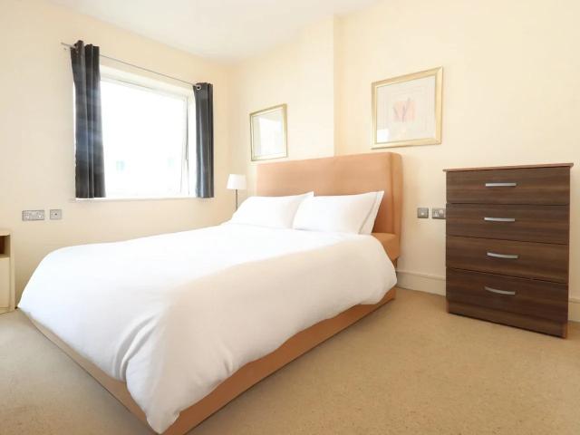 Room at Royal Oak Yard, Greater London