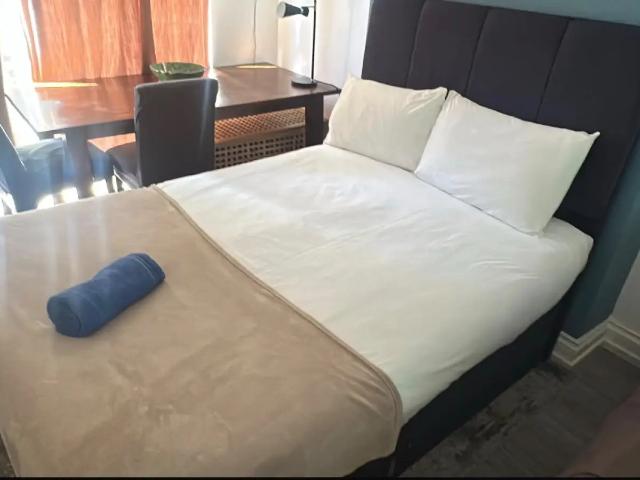Room at Royal Circus, Greater London