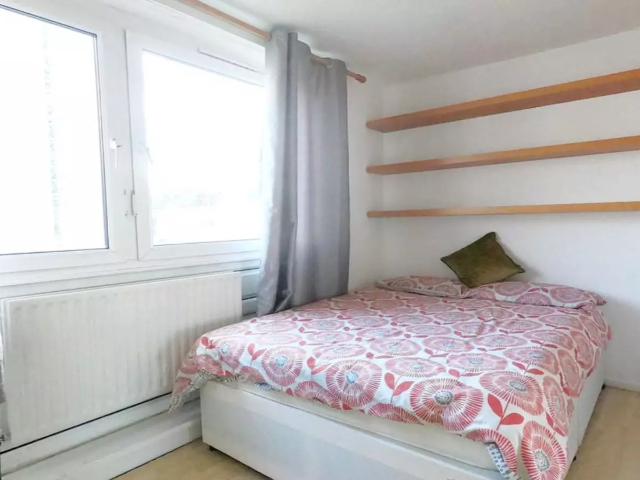 Room at Royal Crescent Mews, Greater London