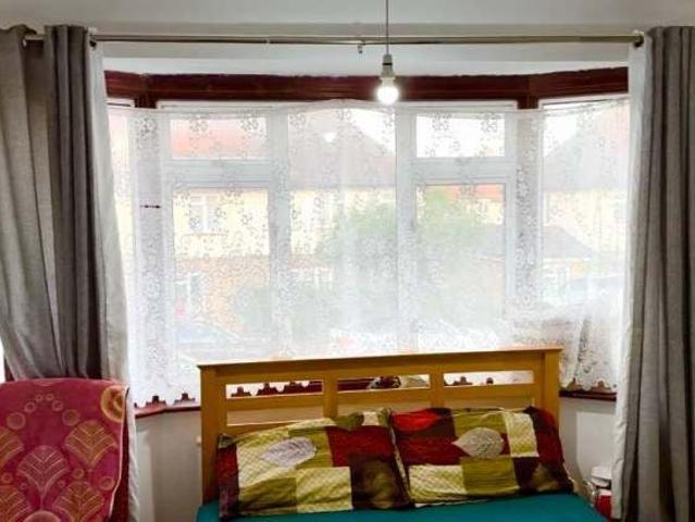 Room at Royal Lane, Greater London