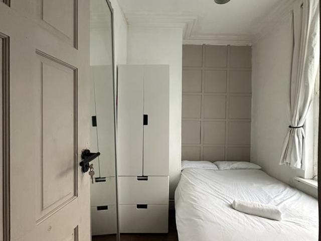 Room at Royal Park Road, Leeds