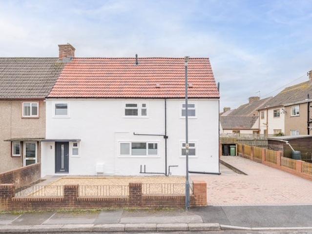 Room at Roycroft Road, Filton