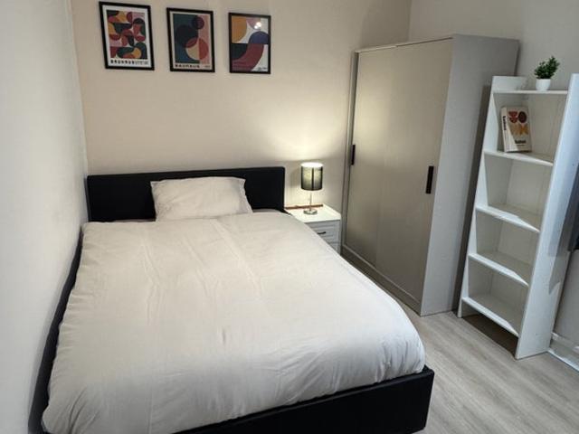 Room at Royston Road, Glasgow