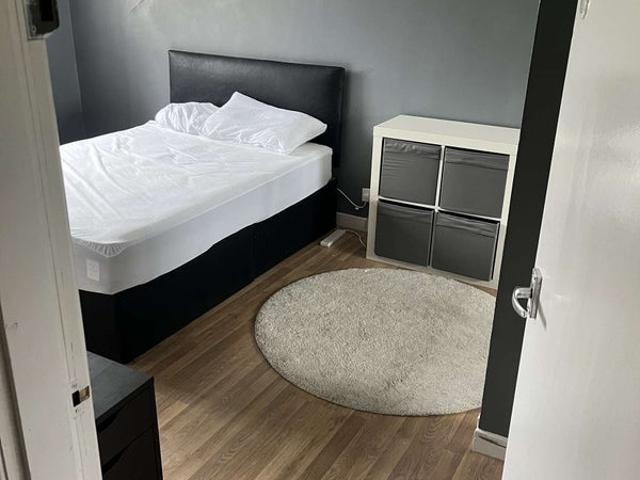 Room at Royston Road, Glasgow