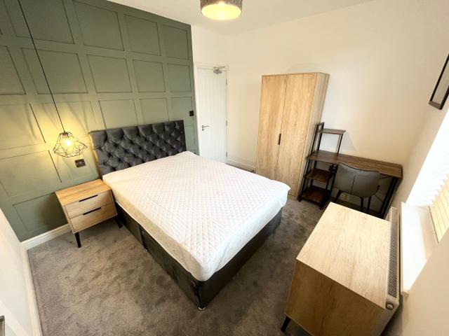 Room at St Margarets Road, Peterborough