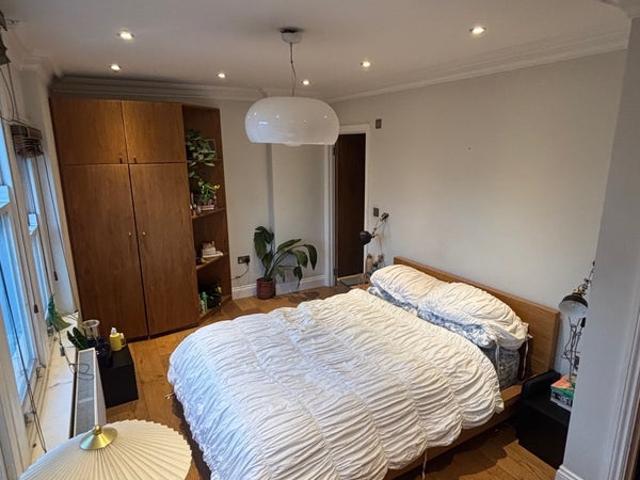 Room at St Mark's Rise, Greater London