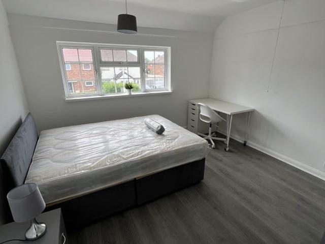 Room at St Mary's Crescent, Basildon