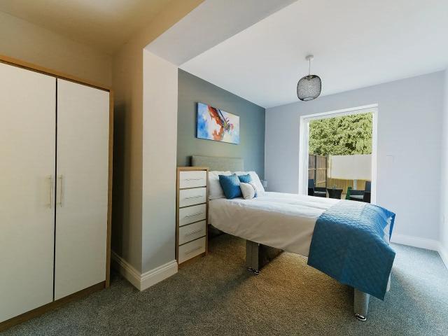 Room at St Mary's Crescent, Borough of Spelthorne