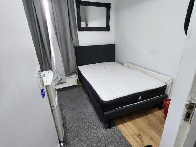 Room at St Marys Road, Frindsbury