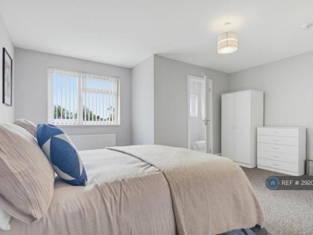 Room at St Marys Road, Sandwell