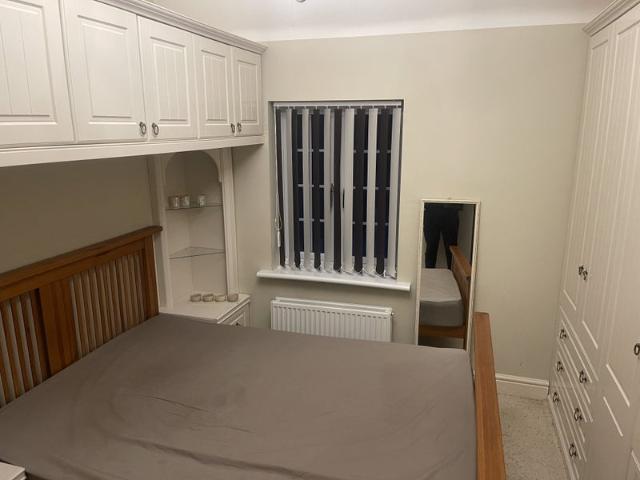 Room at St Mary's Road, Slough