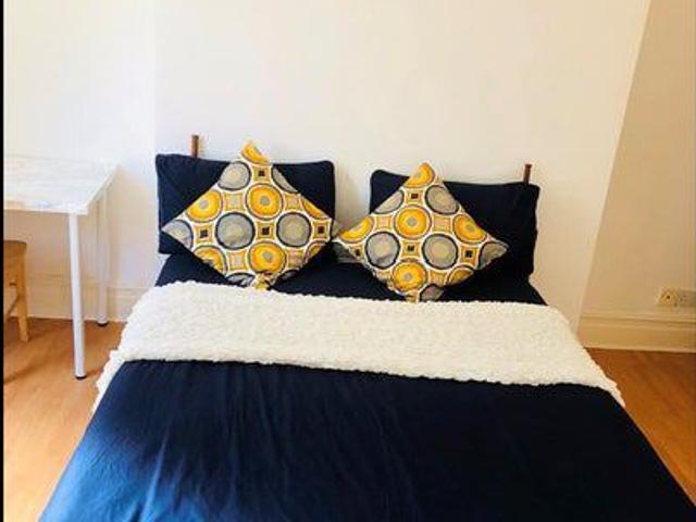 Room at St Mary's Terrace, City of Westminster
