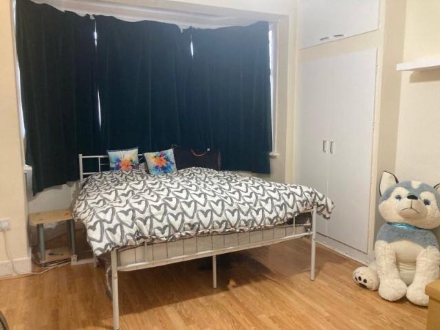 Room at St Augustine's Avenue, Greater London