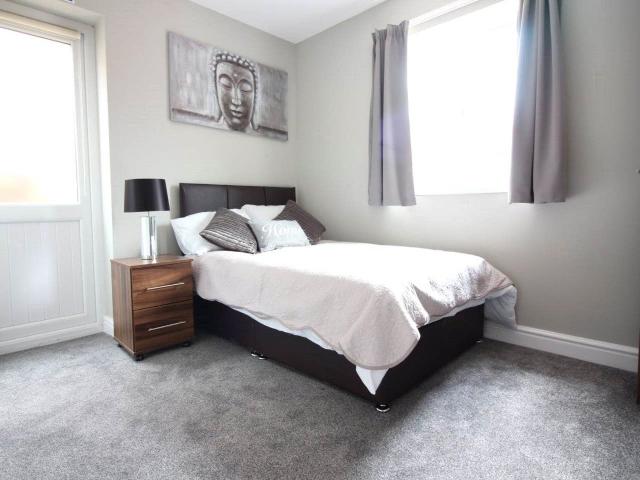 Room at St. Anne's Road, Doncaster