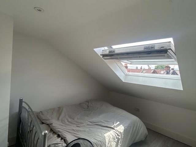 Room at St Ann's Road, Greater London