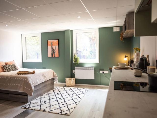 Room at St Ann's Well Road, Nottingham