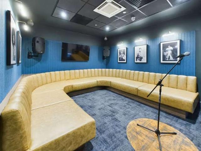Room at St Ann's Well Road, Nottingham