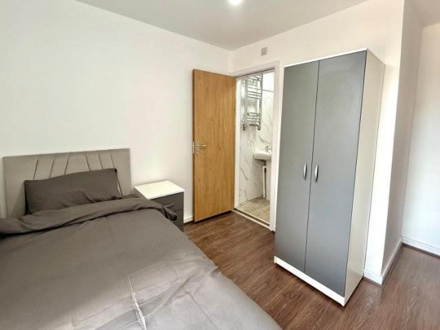 Room at St Benedicts Road, Birmingham