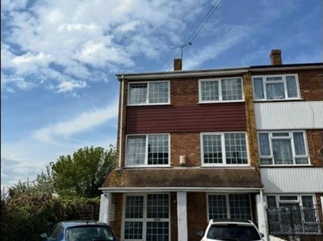 Room at St Christophers Close, Castle Point