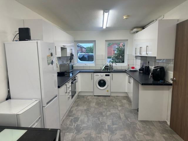 Room at St Etheldreda's Drive, Welwyn Hatfield