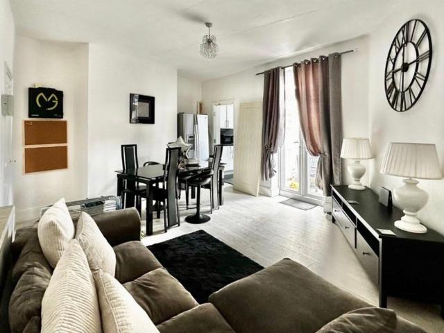Room at St George's Road, Barnsley