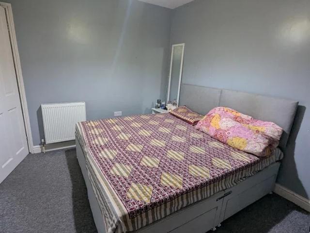 Room at St George's Road, Royal Leamington Spa