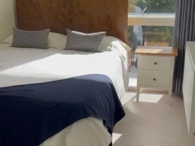 Room at St James's Crescent, Greater London