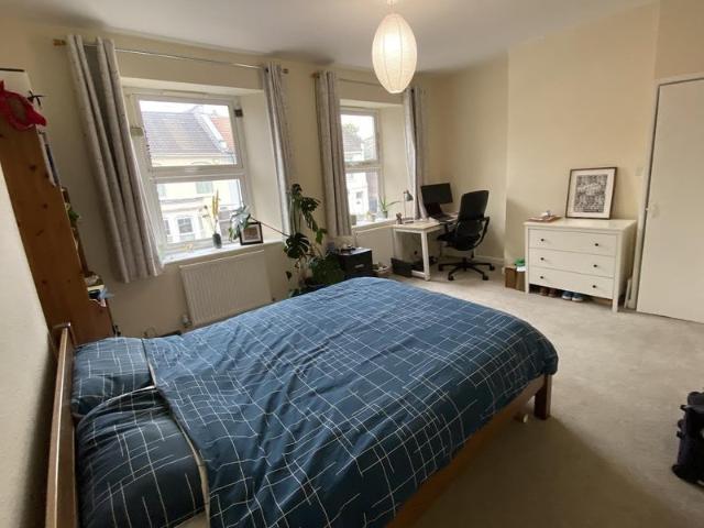 Room at St Johns Road, Bristol