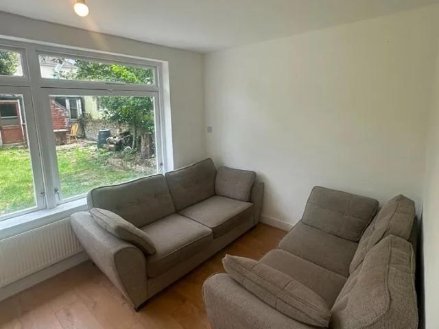 Room at St. John's Terrace, Greater London