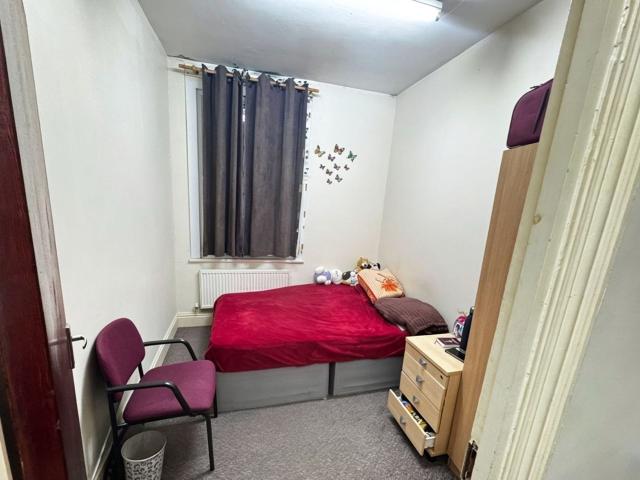 Room at St Luke's Avenue, Greater London