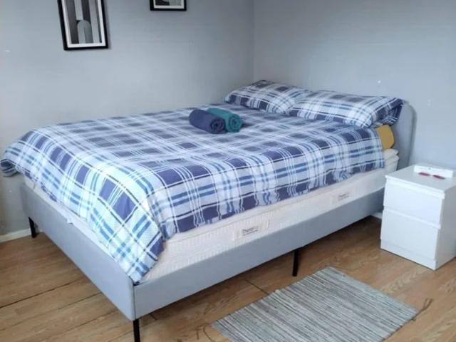 Room at St Lawrence Way, Greater London
