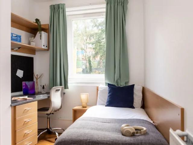 Room at St Pauls Road, Bournemouth