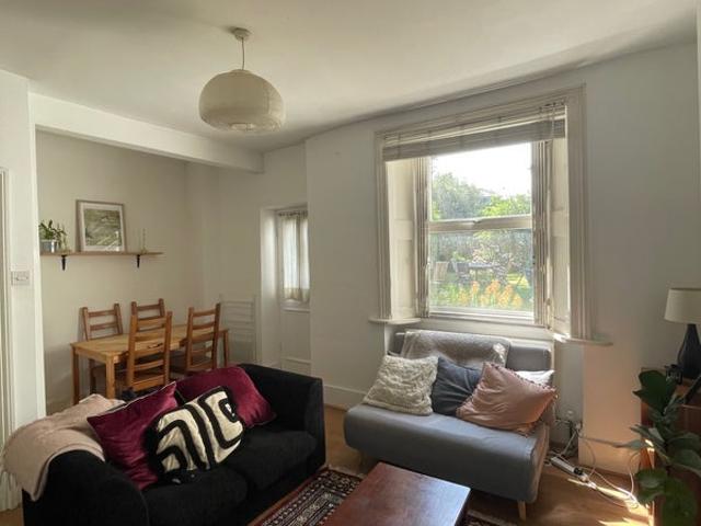 Room at St. Paul's Road, Greater London