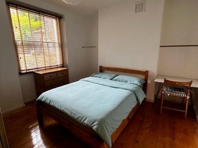 Room at St. Paul's Road, Greater London