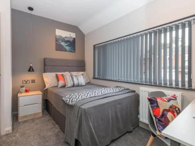 Room at St Pauls Road, Sandwell
