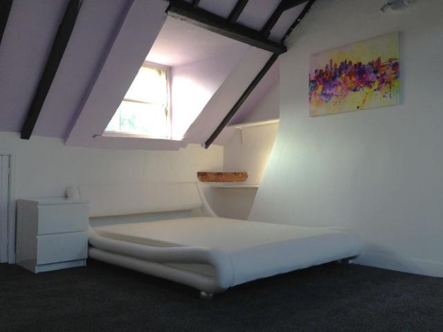 Room at St. Peter's Place, Canterbury