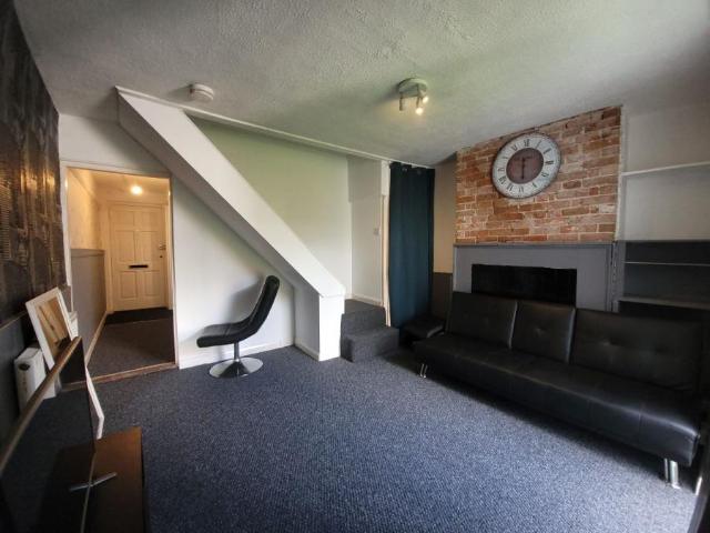 Room at St. Peter's Place, Canterbury