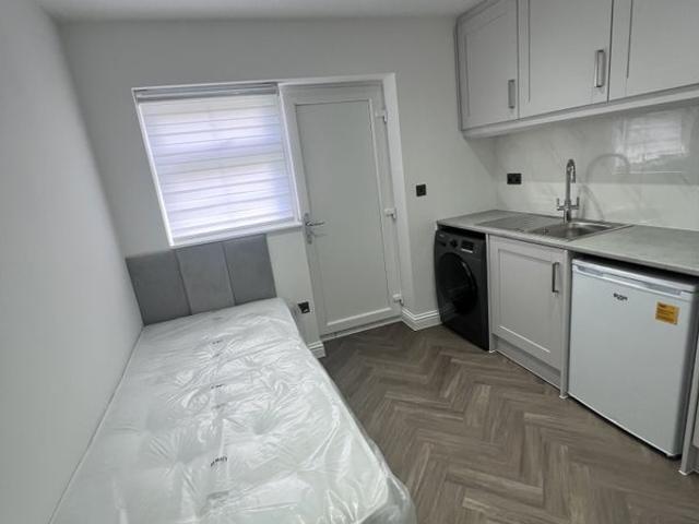 Room at St Peters Road, Dunstable