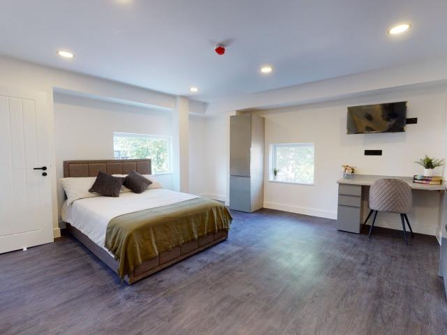 Room at St. Peter's Square, Nottingham