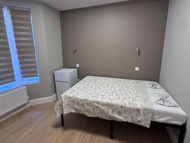 Room at St Stephen's Road, Greater London
