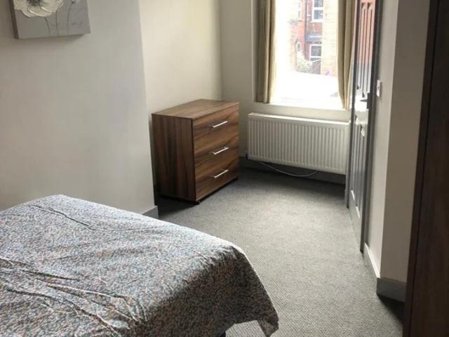 Room at St Vincent Avenue, Doncaster