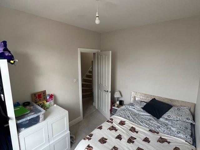 Room at Standen Road, Greater London