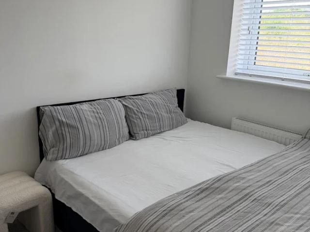 Room at Stanion Road, Brigstock