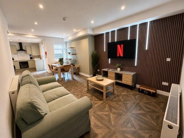 Room at Stanley Street, Heywood