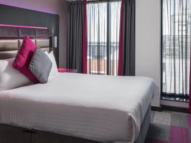 Room at Stanley Place, Nottingham
