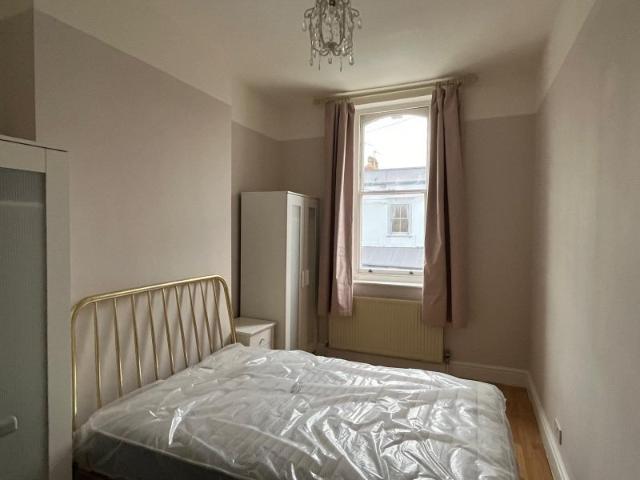 Room at Stanley Road, Bristol