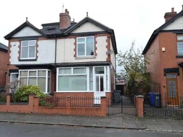 Room at Stanley Road, Stoke on Trent
