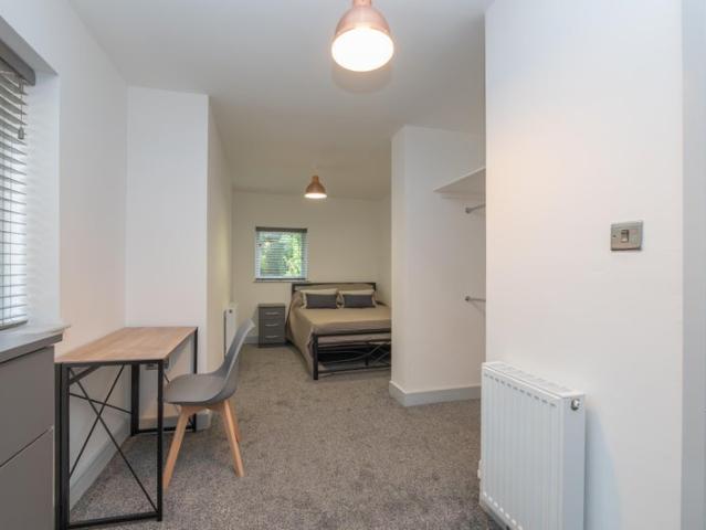 Room at Stanmore Road, Birmingham
