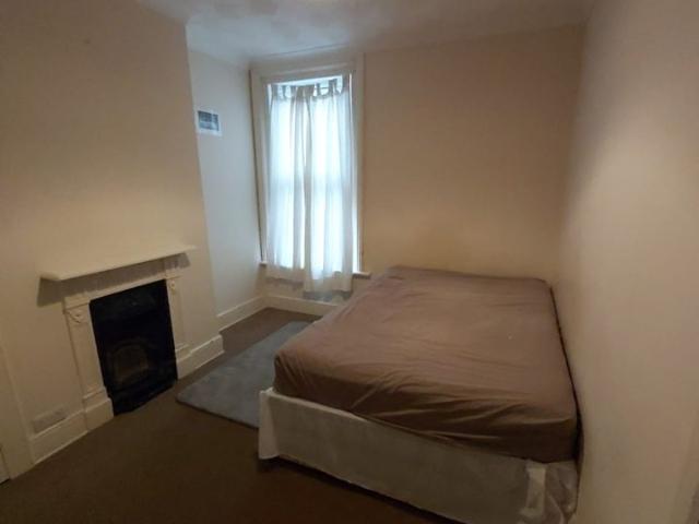 Room at Stafford Road, Southampton